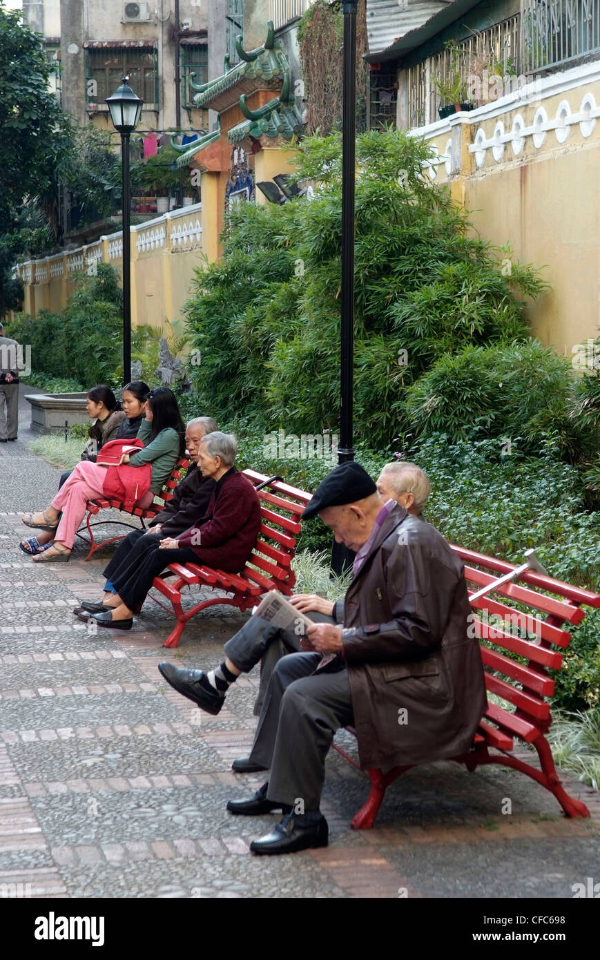 Lou lim ioc chinese garden hi-res stock photography and images - Alamy