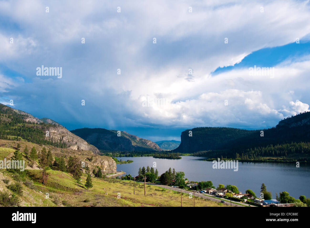 Vaseux lake hi-res stock photography and images - Alamy