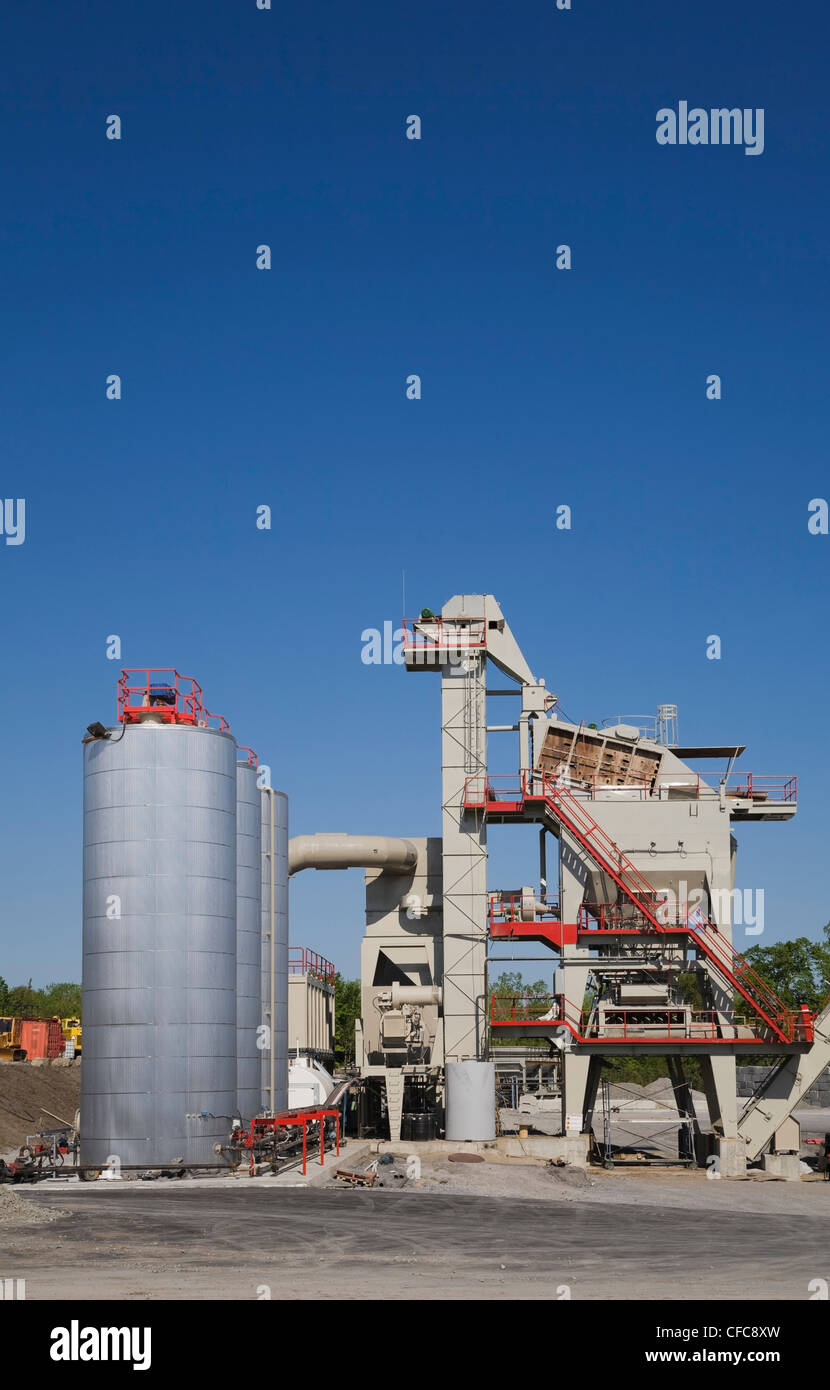 Cement tanks hi-res stock photography and images - Alamy