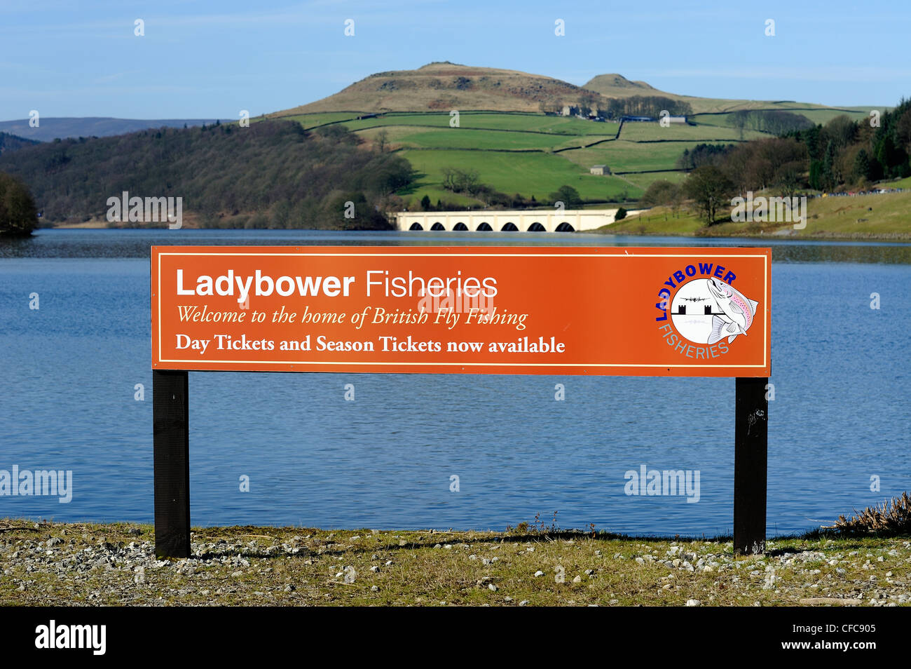 ladybower fisheries sign fly fishing sign england uk Stock Photo - Alamy