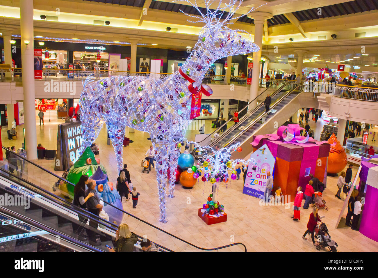 Metro centre shopping centre gateshead hi-res stock photography and ...