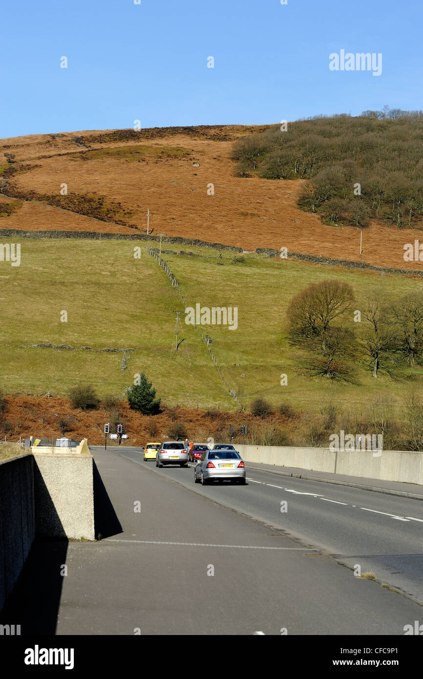 ladybower viaduct derbyshire england uk Stock Photo - Alamy