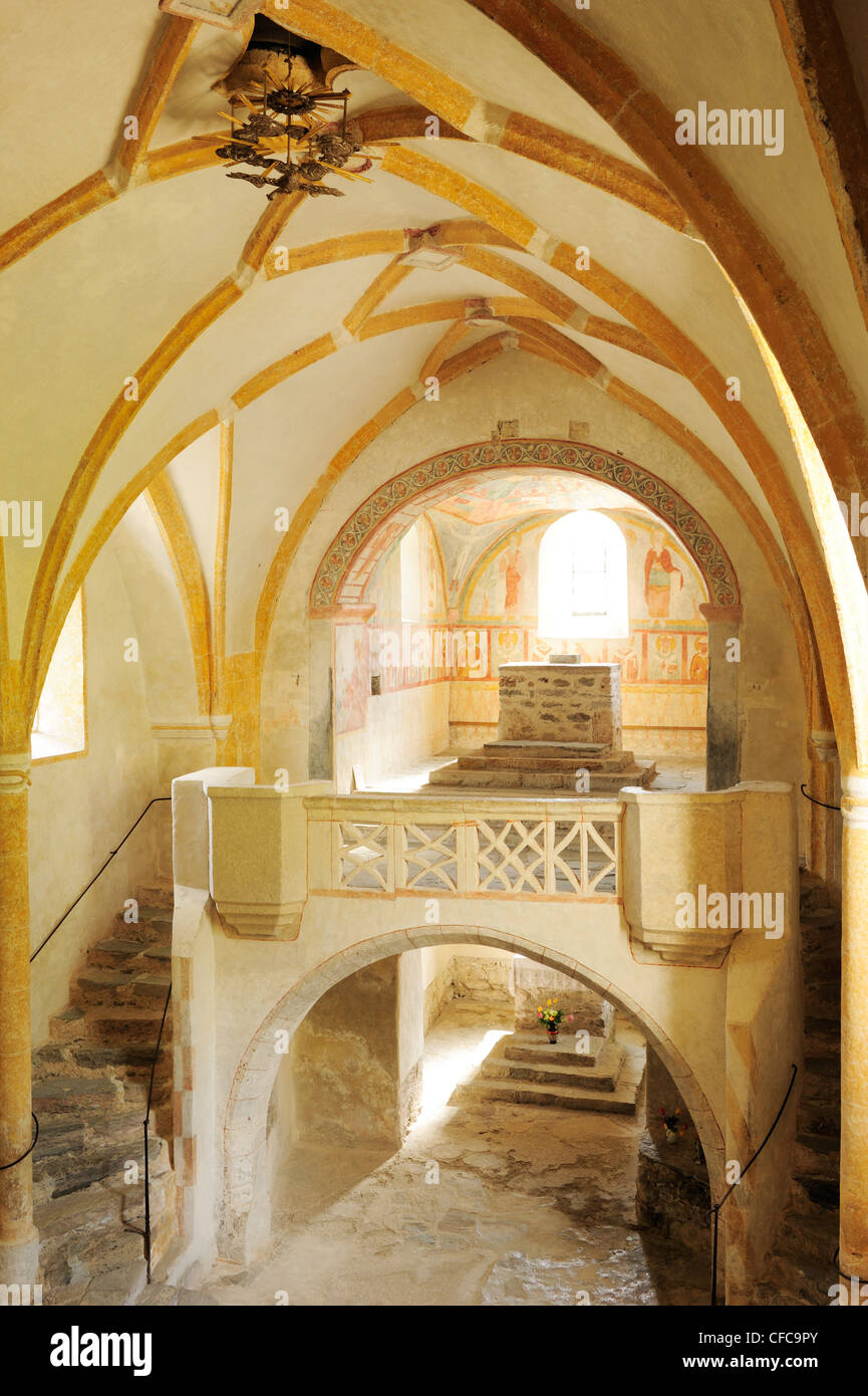 Romanesque architecture in the east hi-res stock photography and images ...