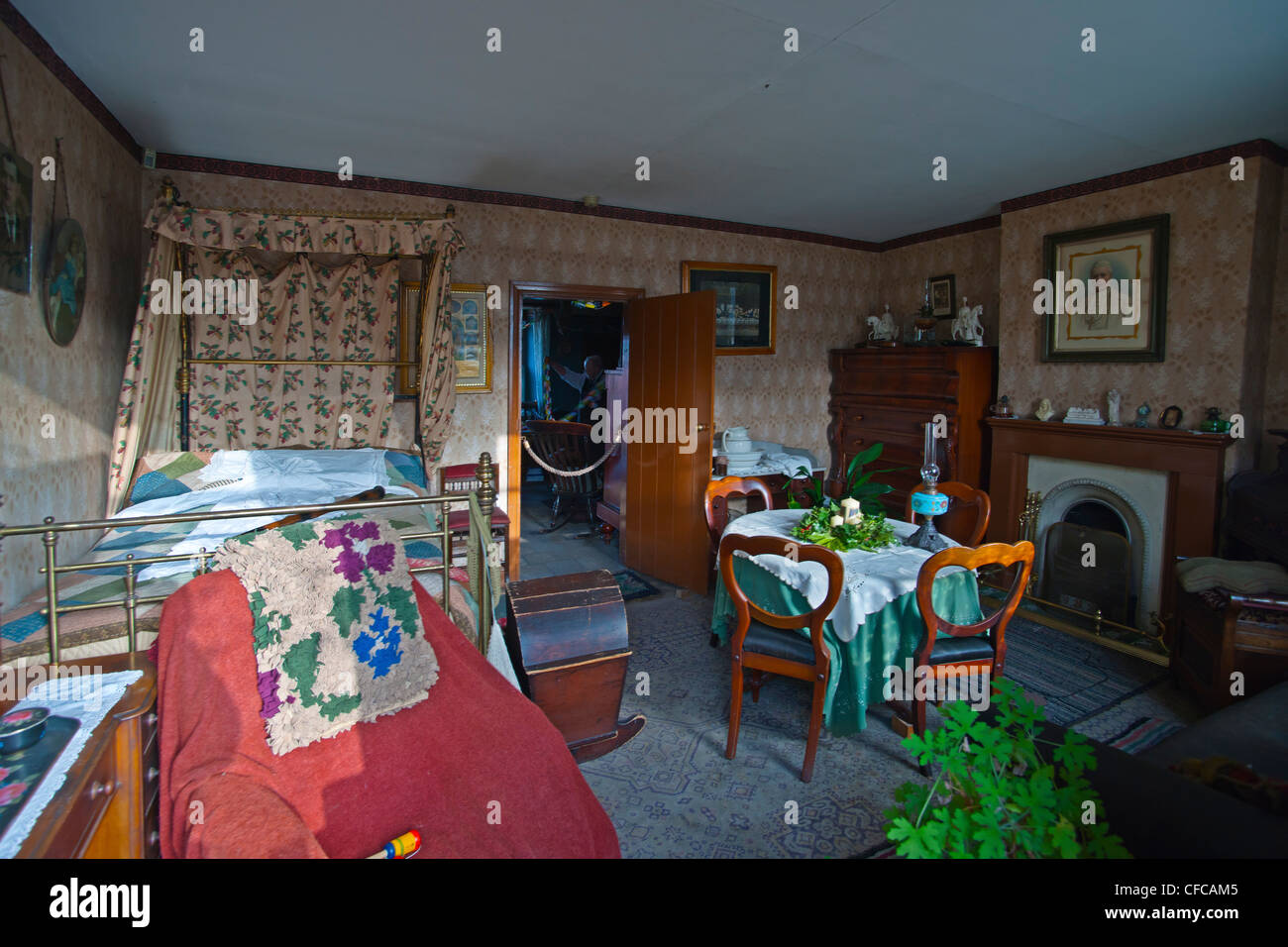 Beamish museum, Miner's house interior, The Colliery, 1913, Durham ...