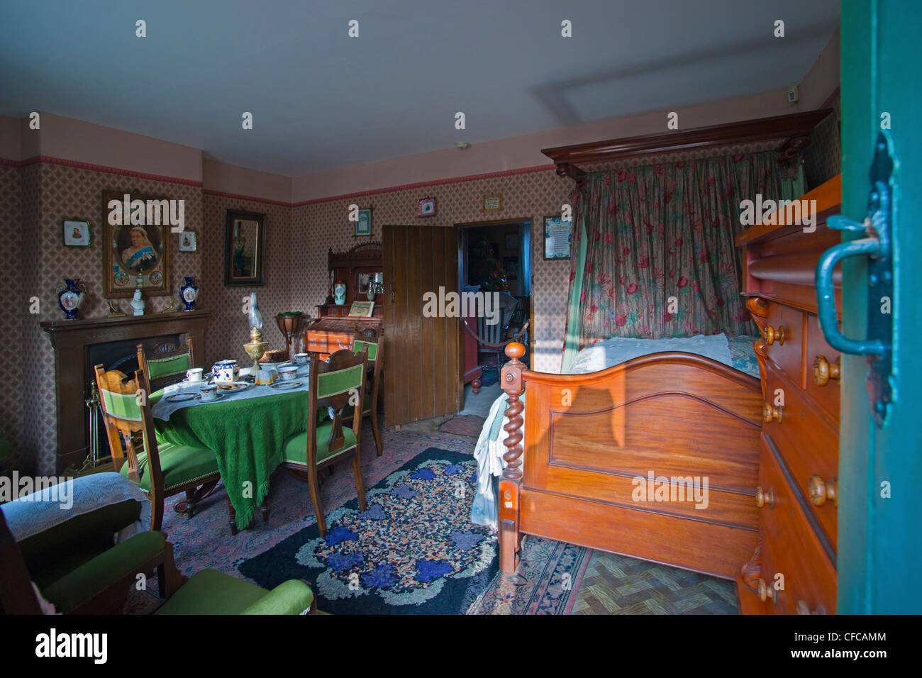 Beamish museum, Miner's house interior, The Colliery, 1913, Durham ...