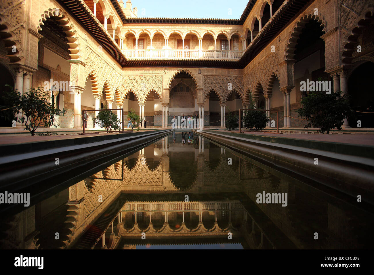 Alcazar of seville hi-res stock photography and images - Alamy
