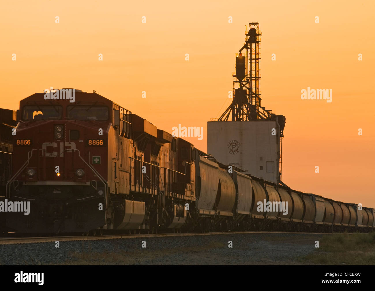 train carrying grain rail hopper cars, inland grain terminal, Dunmore ...