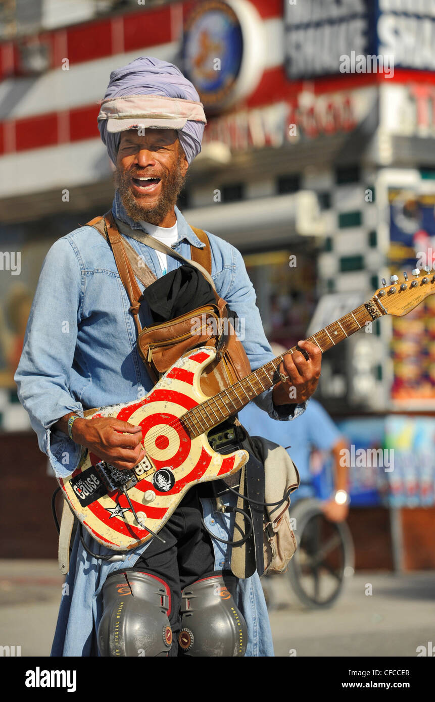 Street musician with guitar, Venice Beach, Los Angeles, California, USA ...