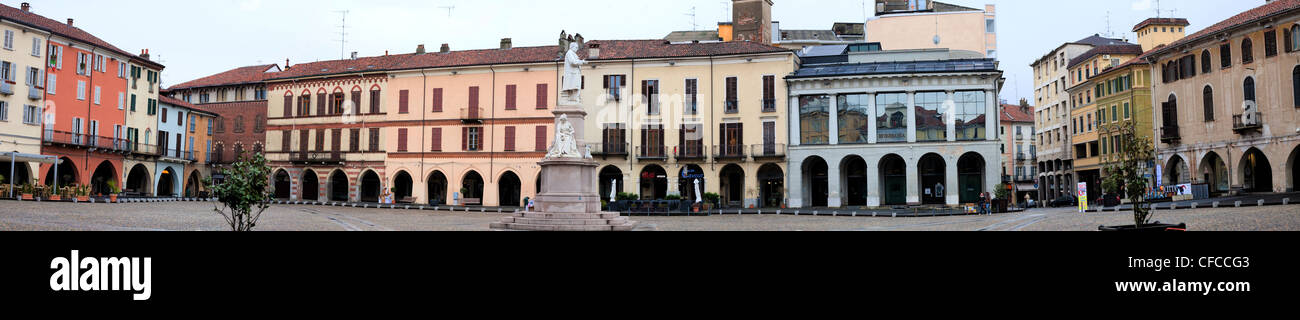 Medieval place in Vercelli city Stock Photo - Alamy