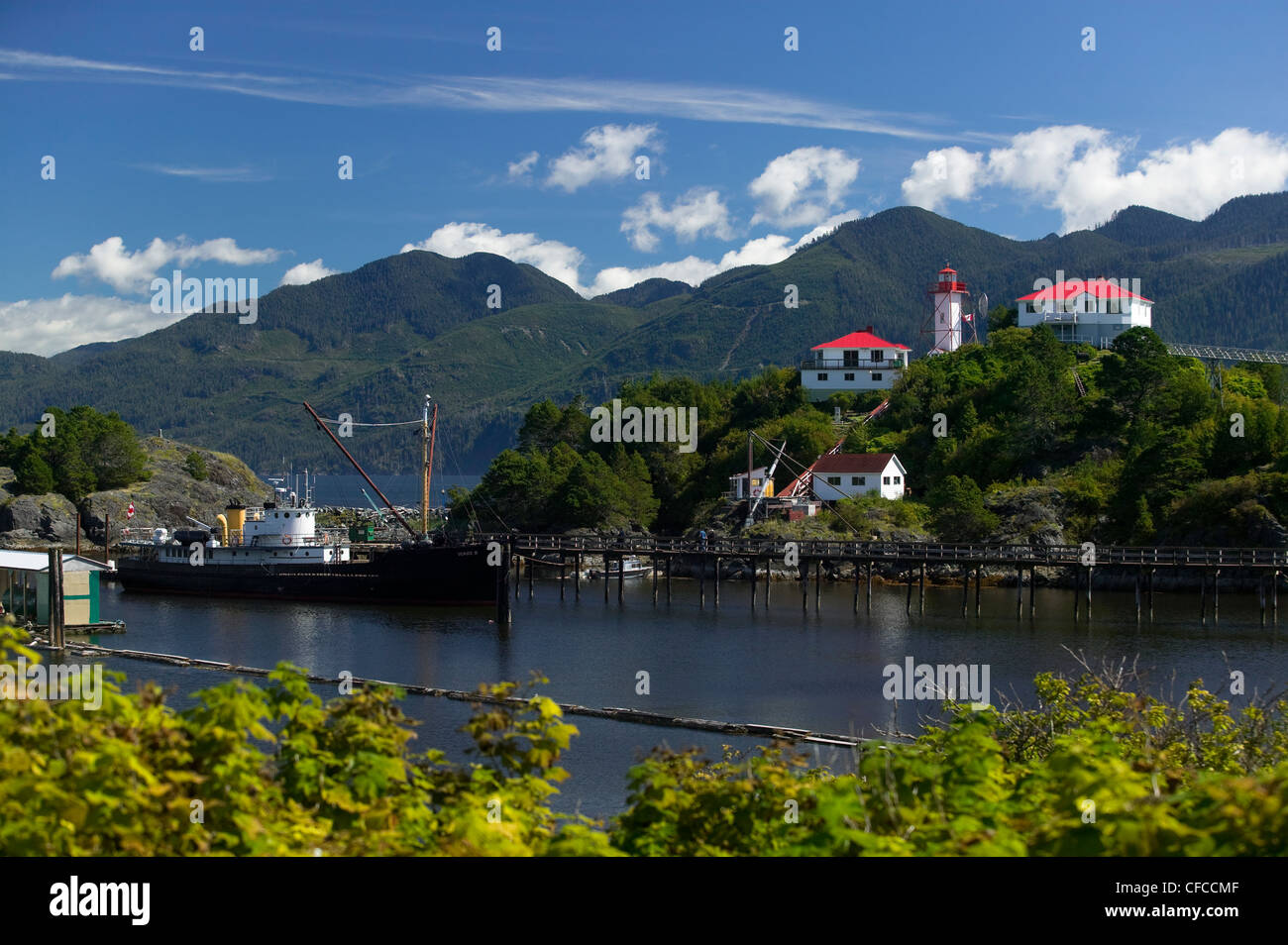 The MV Uchuck unloads passengers supplies Stock Photo - Alamy