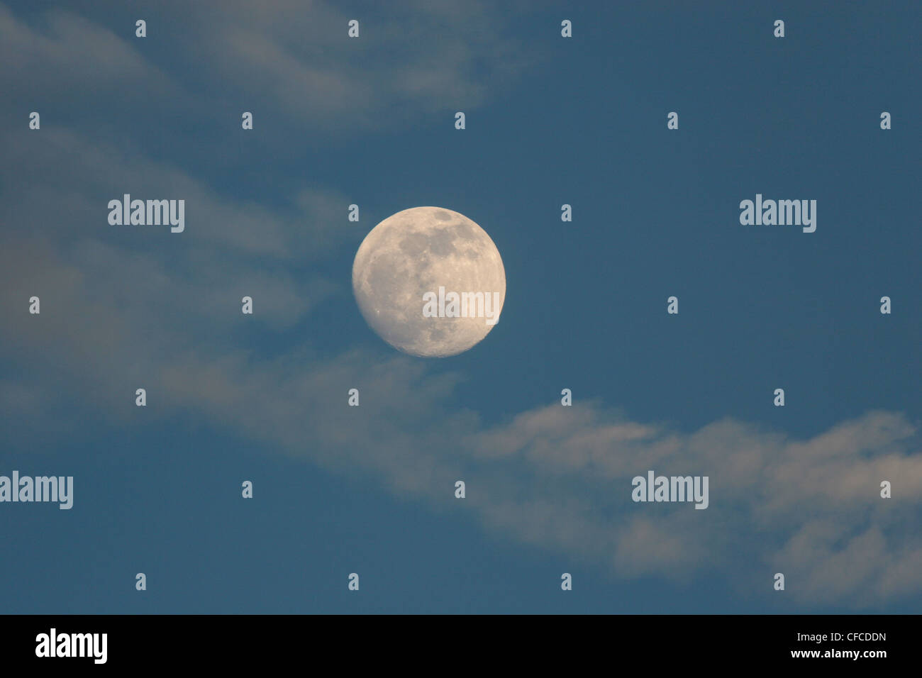 Cirrus clouds sunset hi-res stock photography and images - Alamy