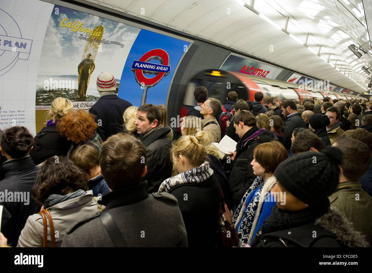 A 'minor' delay according to Tfl causes huge queues at Stockwell ...