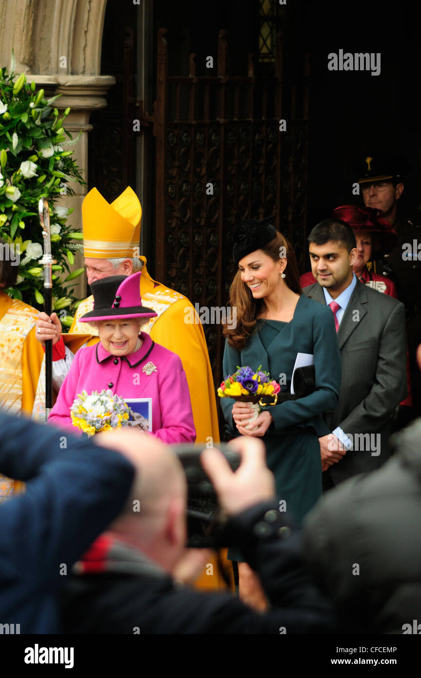 Queen elizabeth diamond jubilee hi-res stock photography and images - Alamy