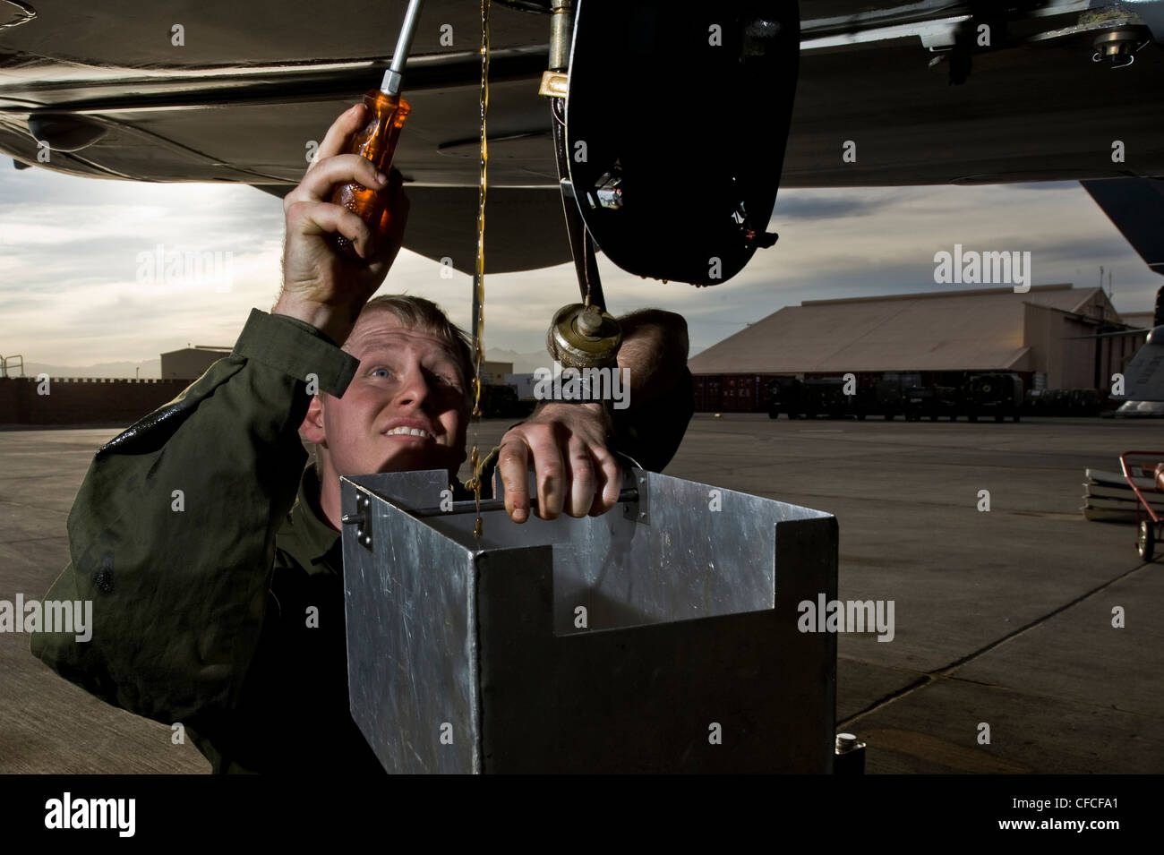 Royal air force raf technician hi-res stock photography and images - Alamy