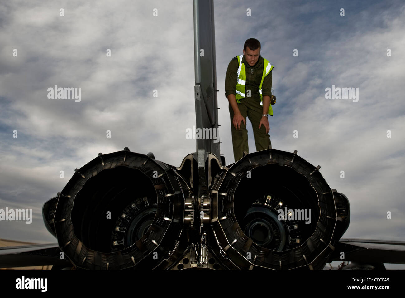 Aircraftsman hi-res stock photography and images - Alamy