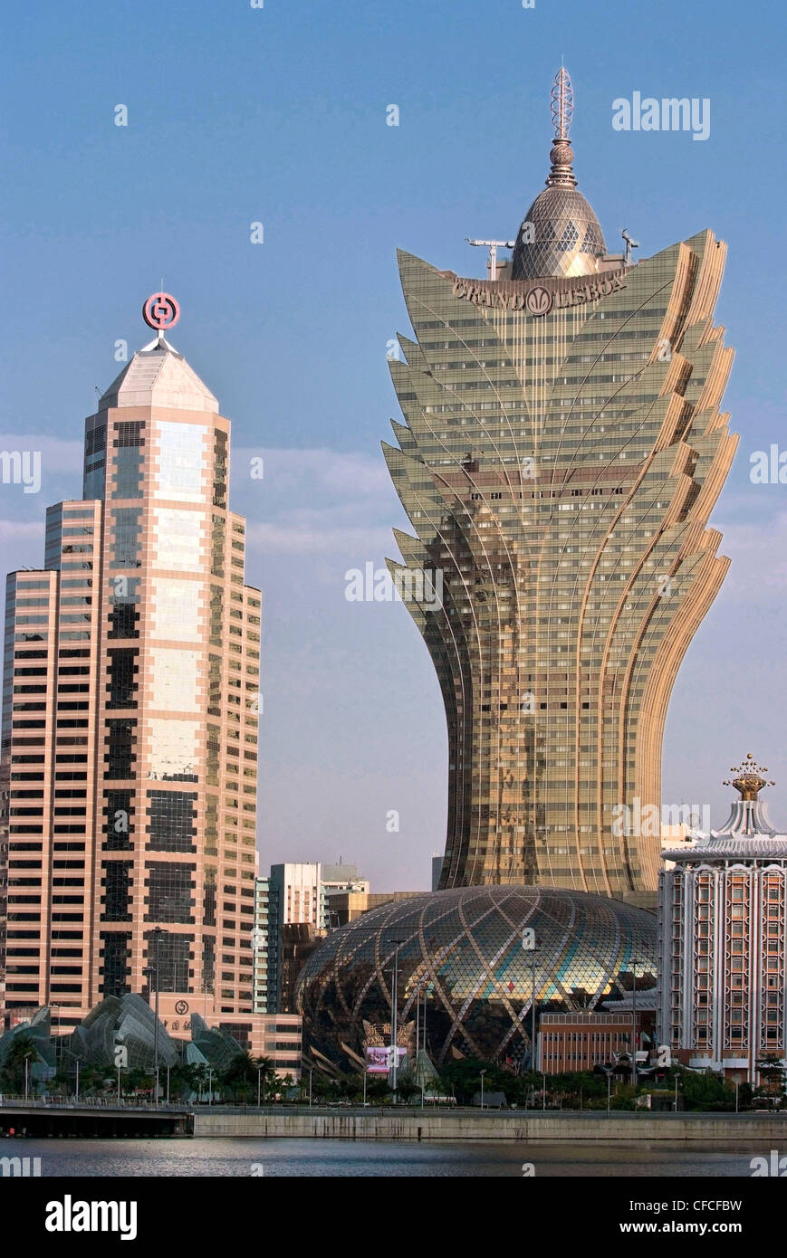CHINA MACAU SAR Grand Lisboa hotel and casino Stock Photo - Alamy