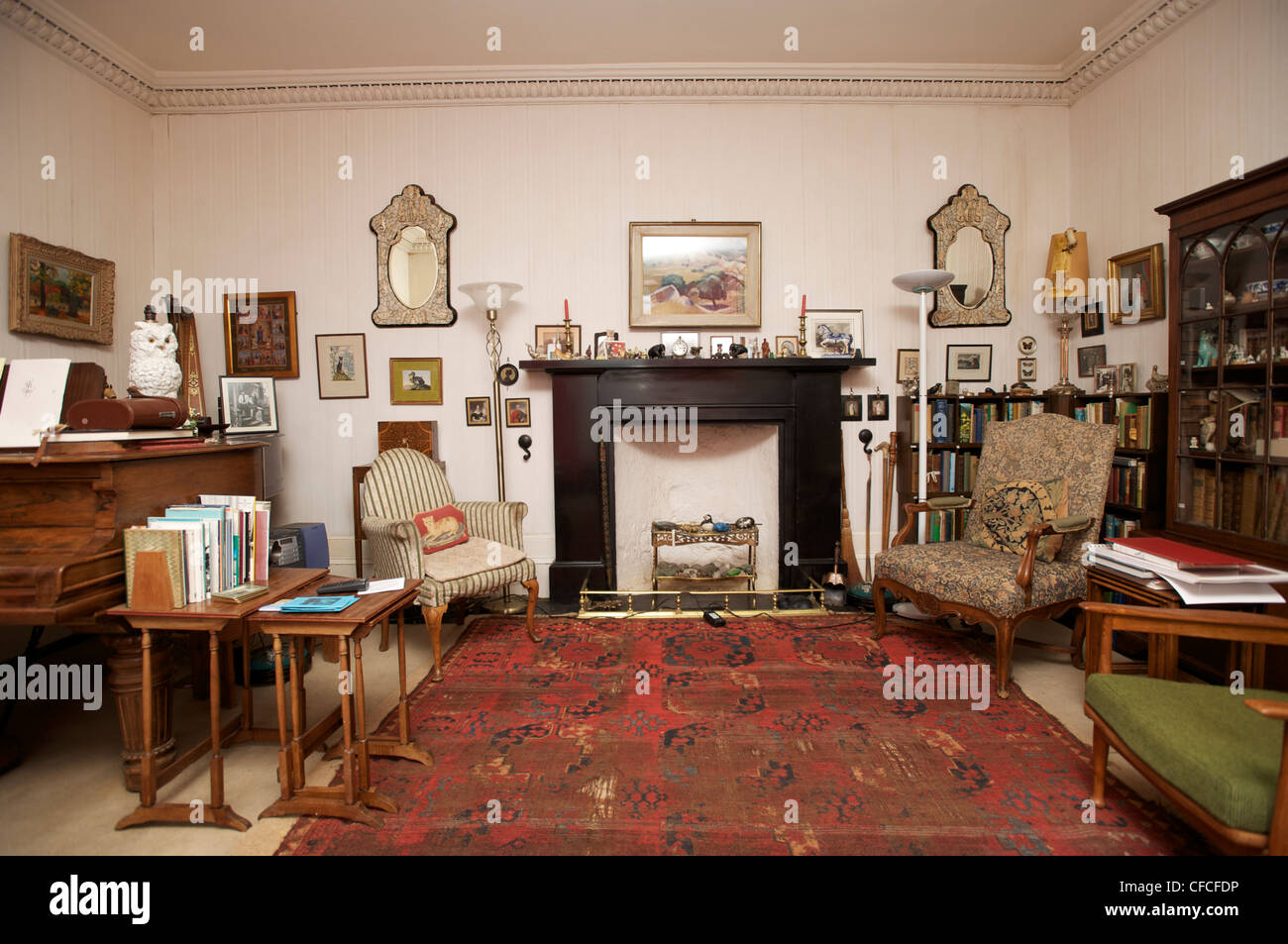 The living room in Canna House. The island of Canna in the Inner ...