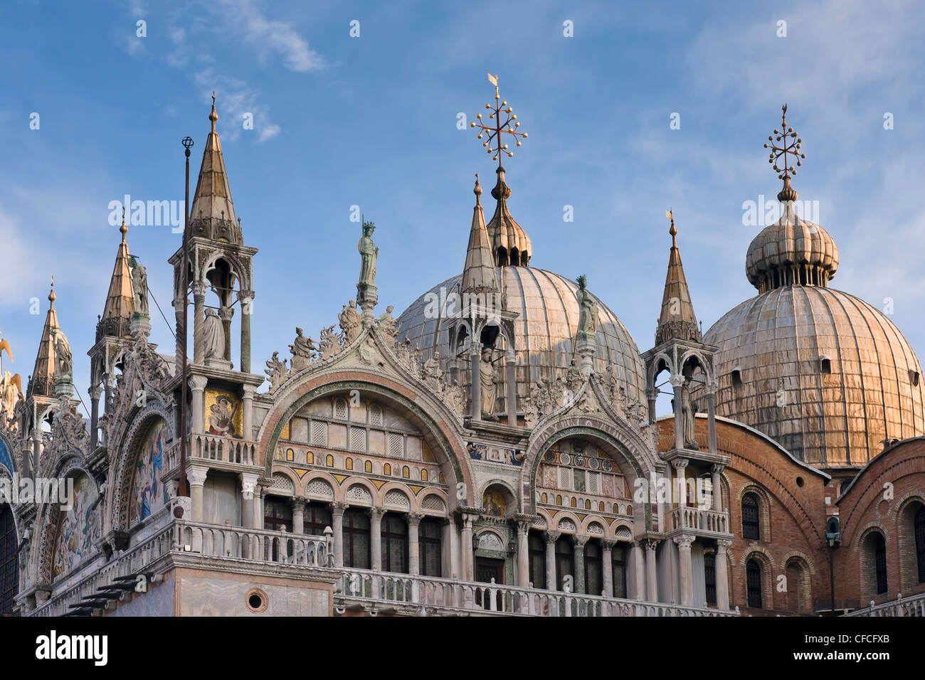 Mark venice dome basilica hi-res stock photography and images - Alamy