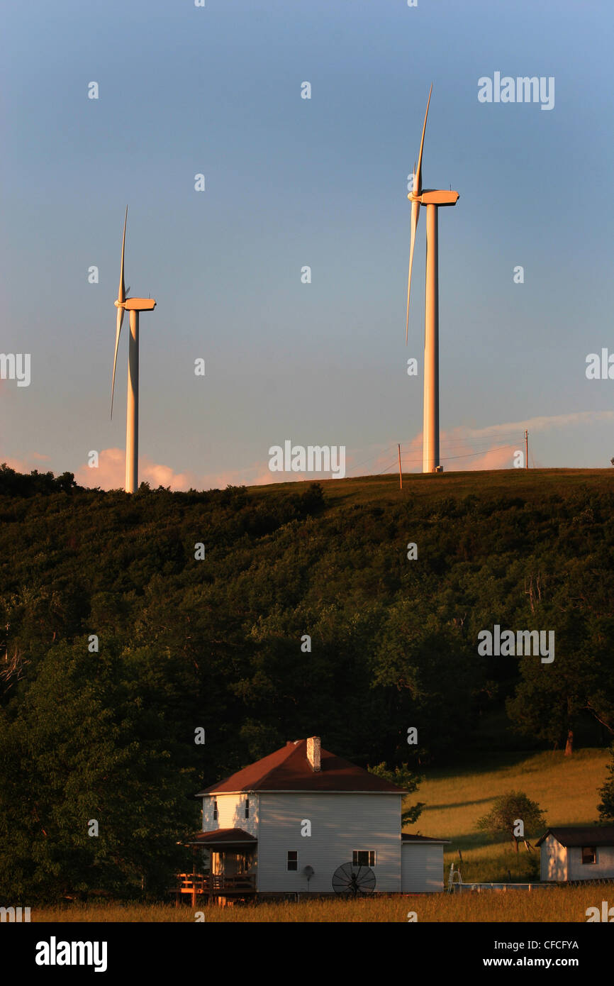 windmill electricity generation Pennsylvania farm Stock Photo - Alamy