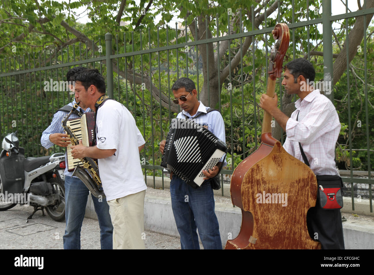Musicians playing at the Plaka in Athens, Greece Stock Photo - Alamy