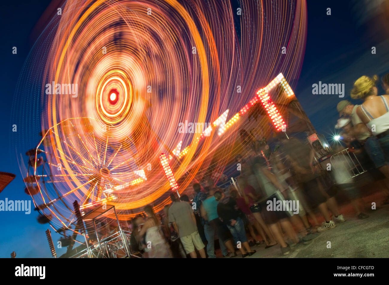 Carnival rides line hi-res stock photography and images - Alamy