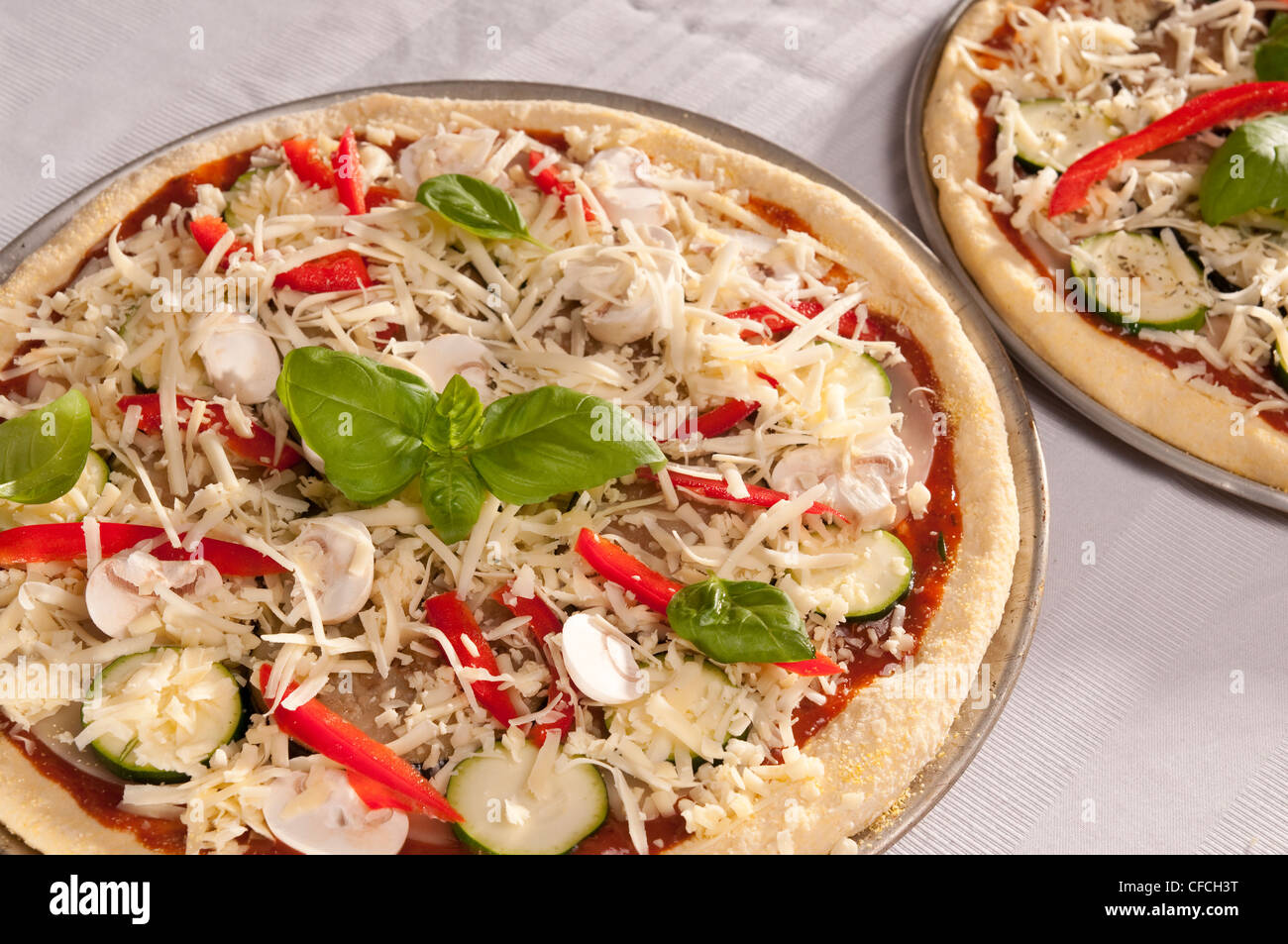 Pizza topping vegetable hi-res stock photography and images - Alamy