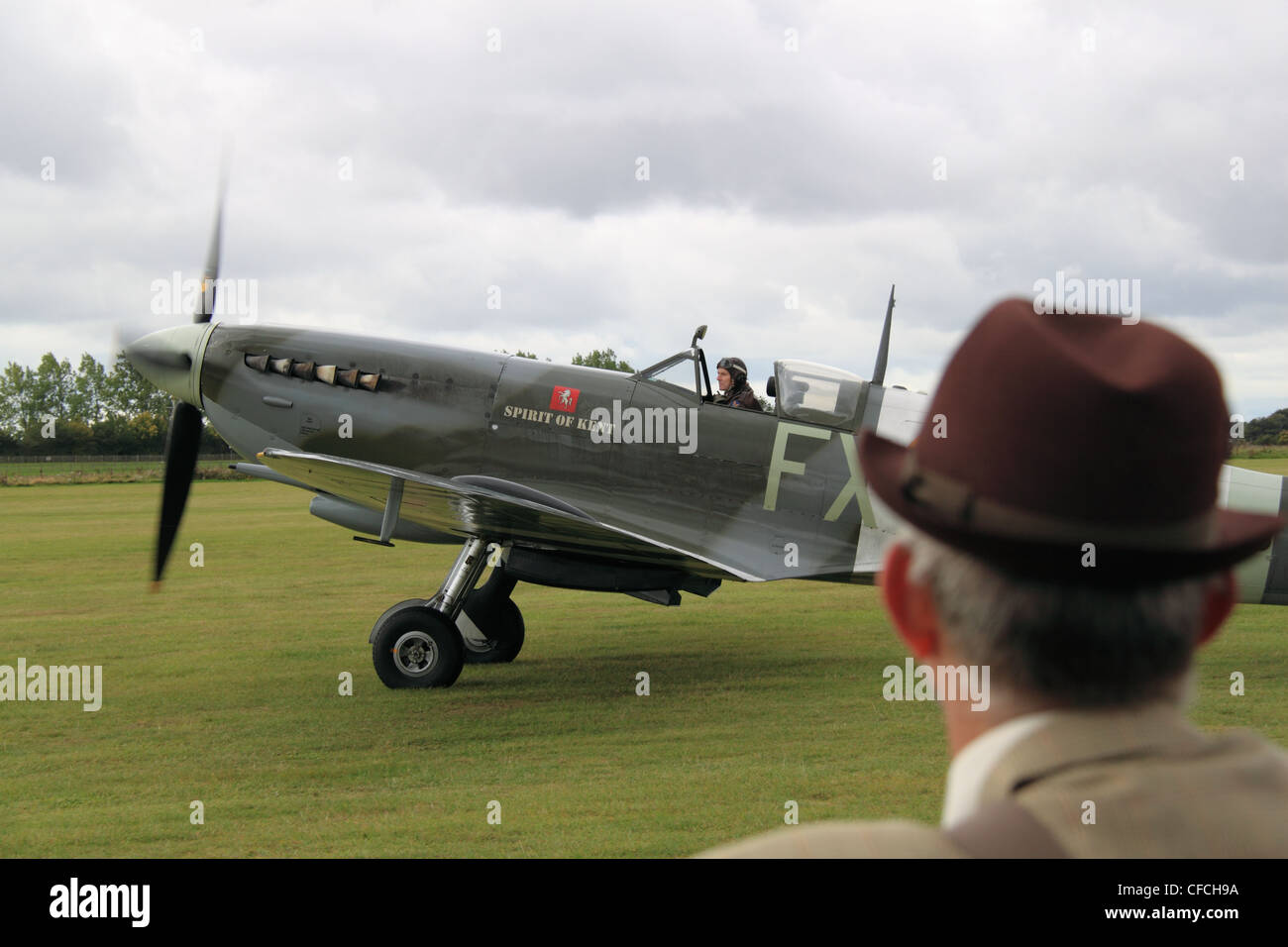 Spirit of kent spitfire hi-res stock photography and images - Alamy