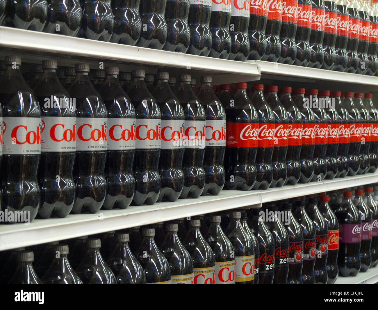 Soda pop grocery store hi-res stock photography and images - Alamy