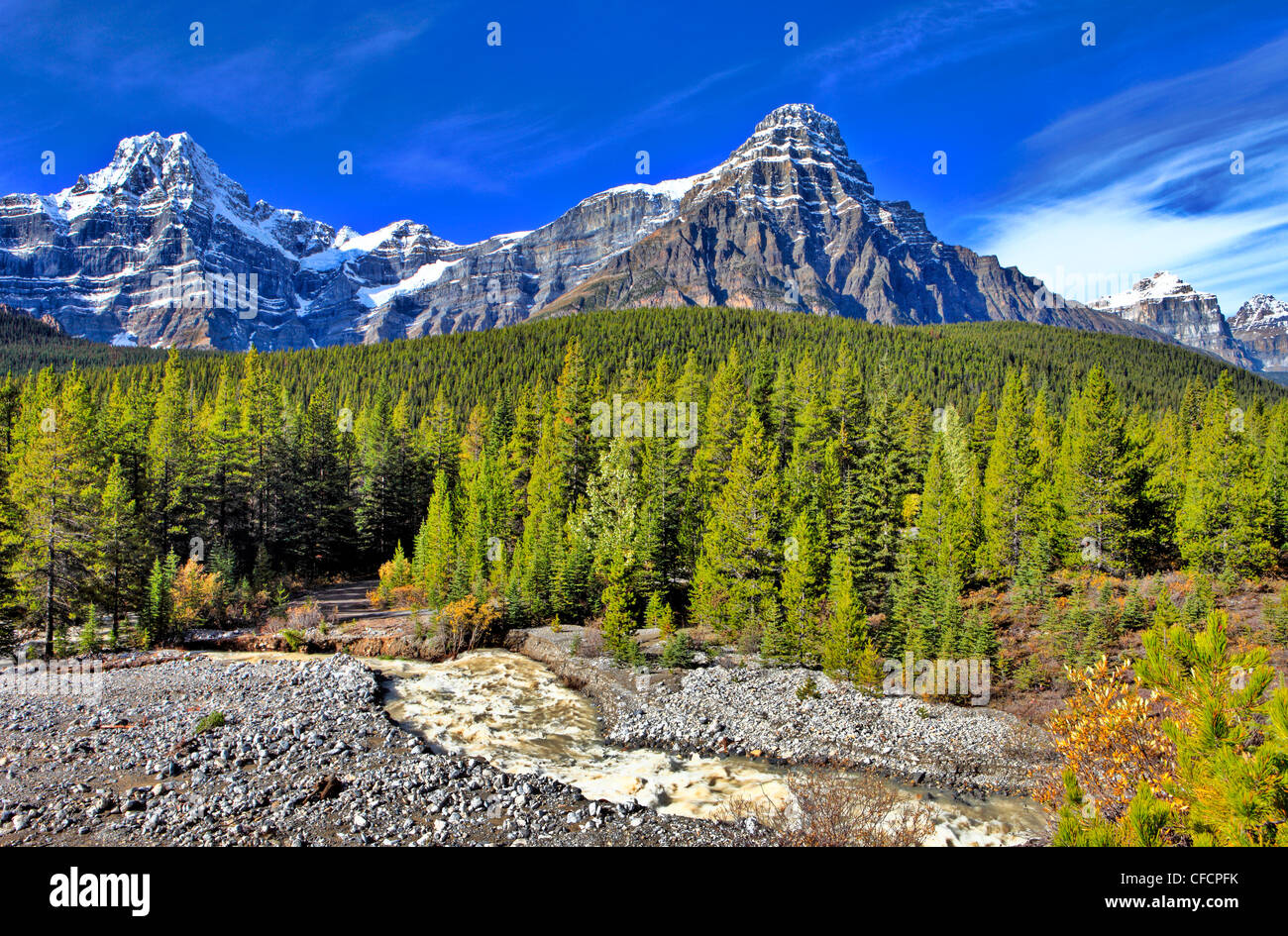 Mt Howse and Mt Chephren, Banff National Park, Alberta, Canada Stock ...