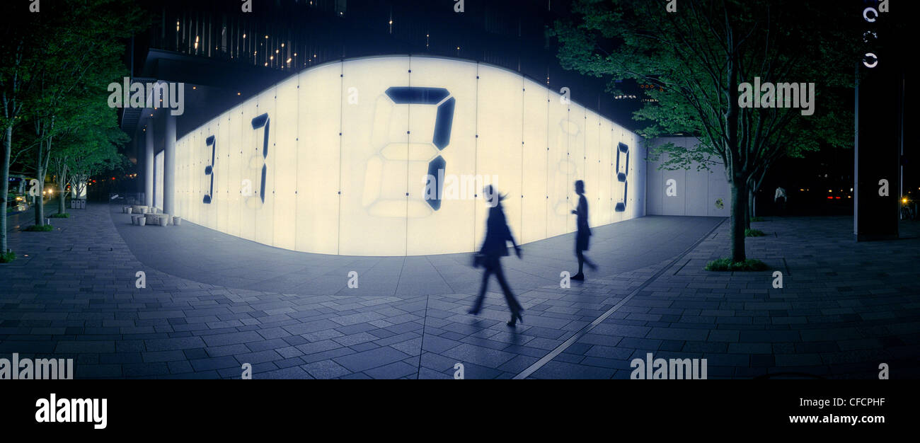 Roppongi Number Wall with silhouettes; Tokyo, Japan Stock Photo - Alamy