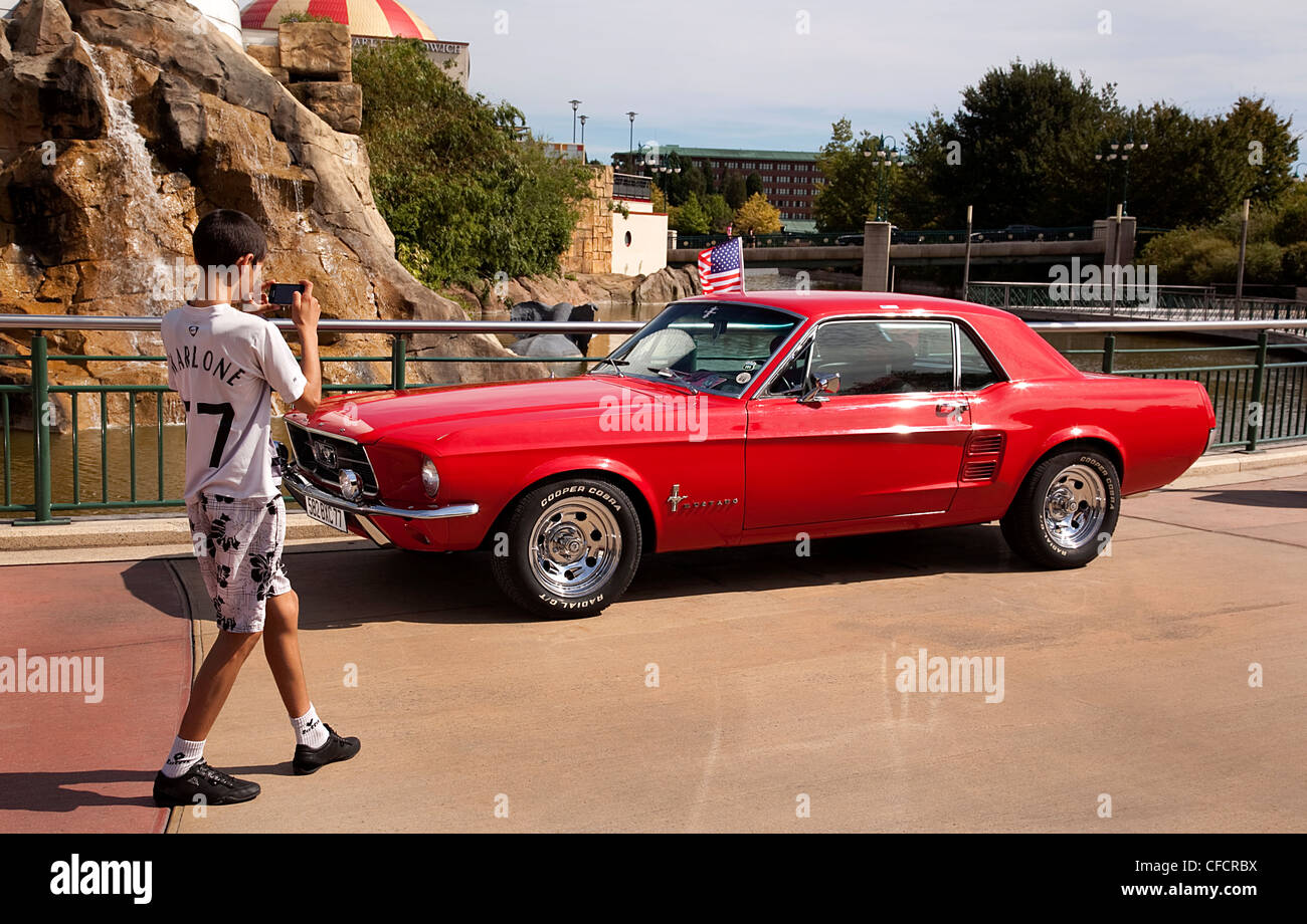 Ford mustang 1960s hi-res stock photography and images - Alamy