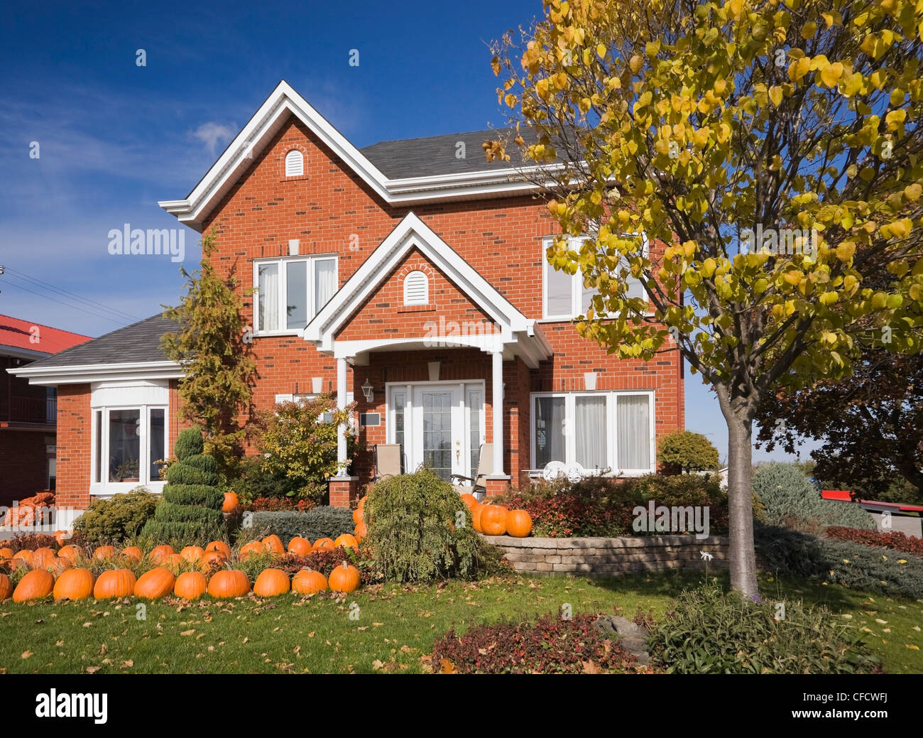 White Two Story Row Houses High Resolution Stock Photography and Images ...