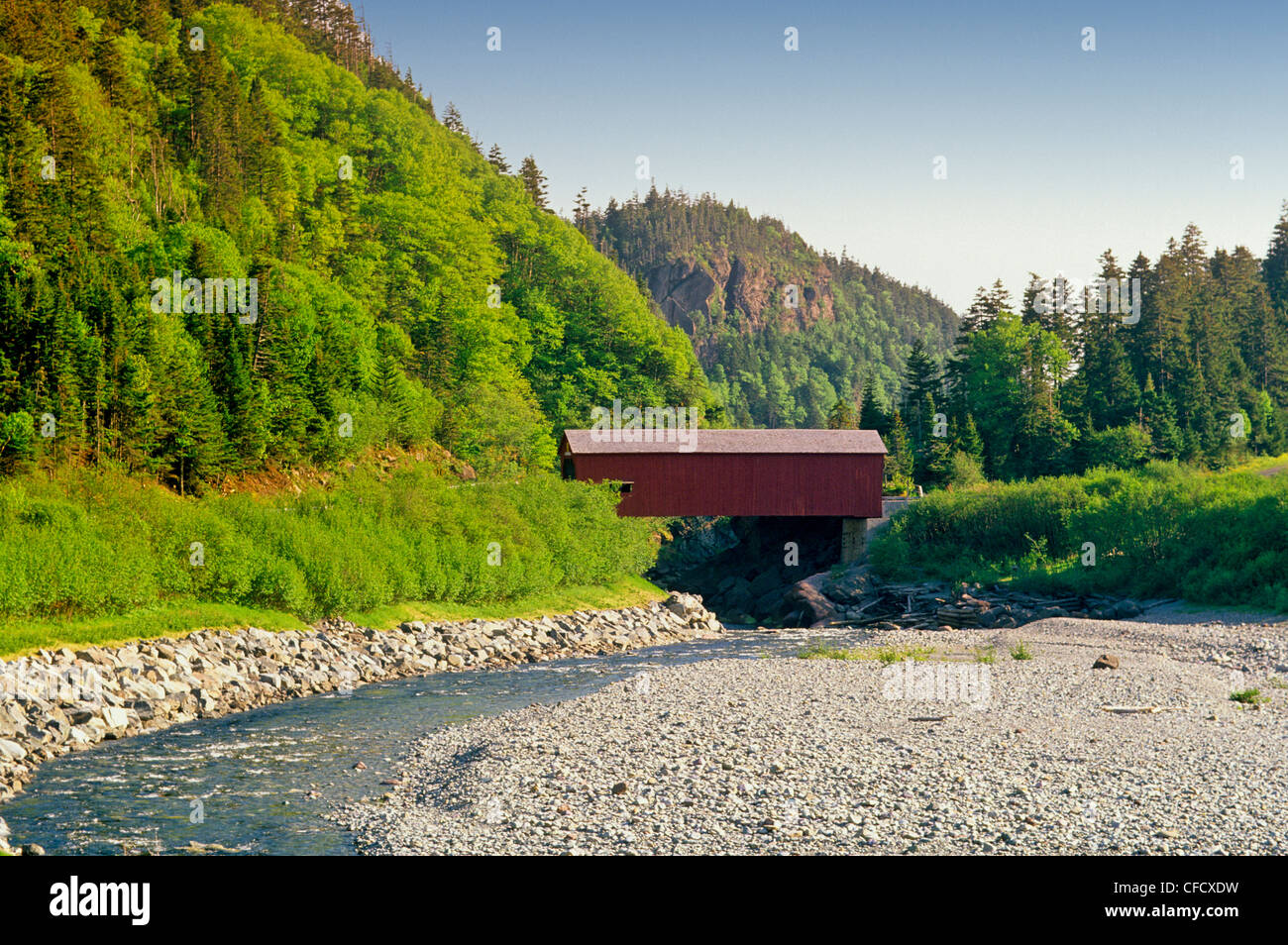 Covered bridge, Point Wolfe, Fundy National Park, Bay of Fundy, New ...