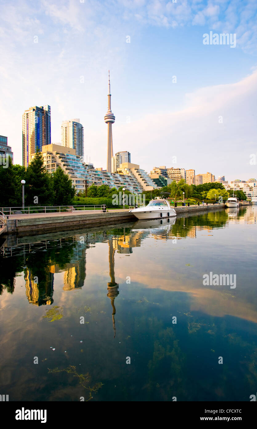 View of Toronto Skyline from harbourfront Marina, Toronto, Ontario ...