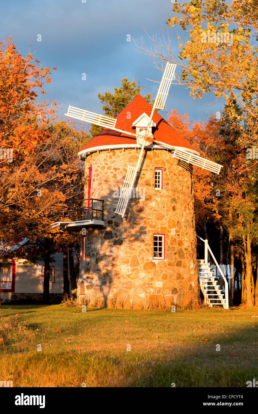 Gray windmill hi-res stock photography and images - Alamy