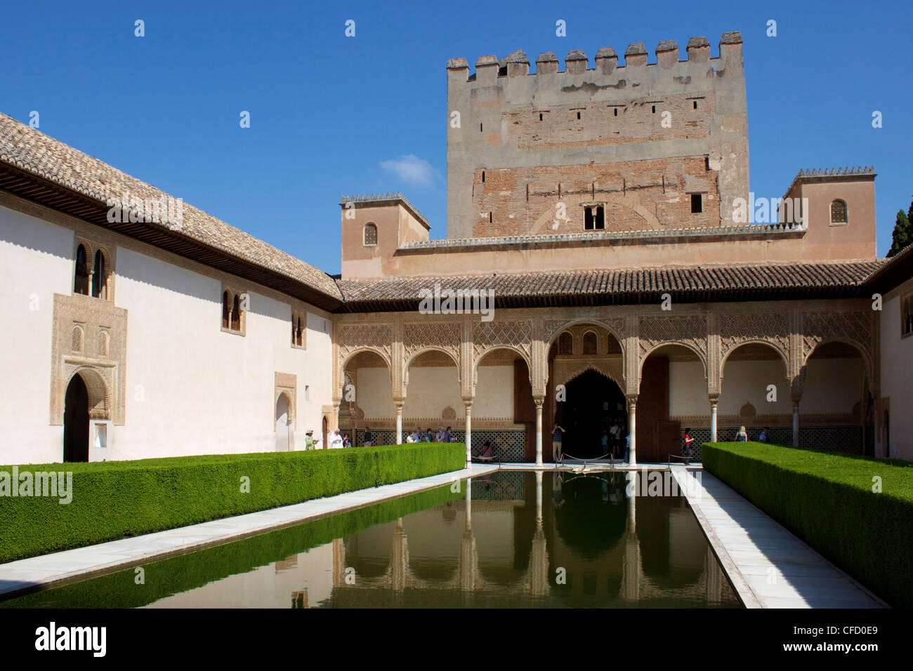 Patio de los Arrayanes and Comares Tower, Alhambra Palace, UNESCO World ...