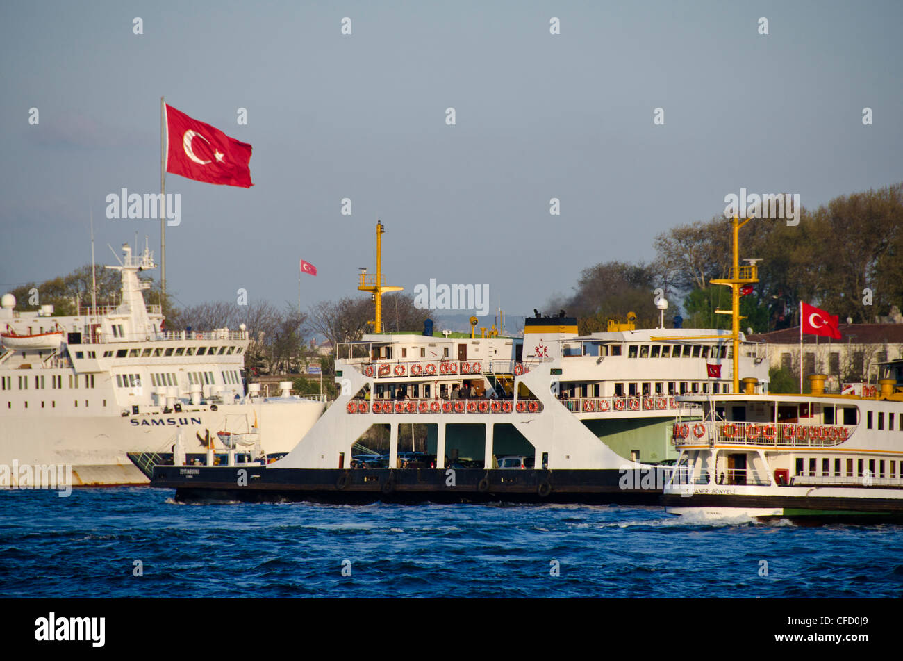 Golden horn waterways hi-res stock photography and images - Alamy
