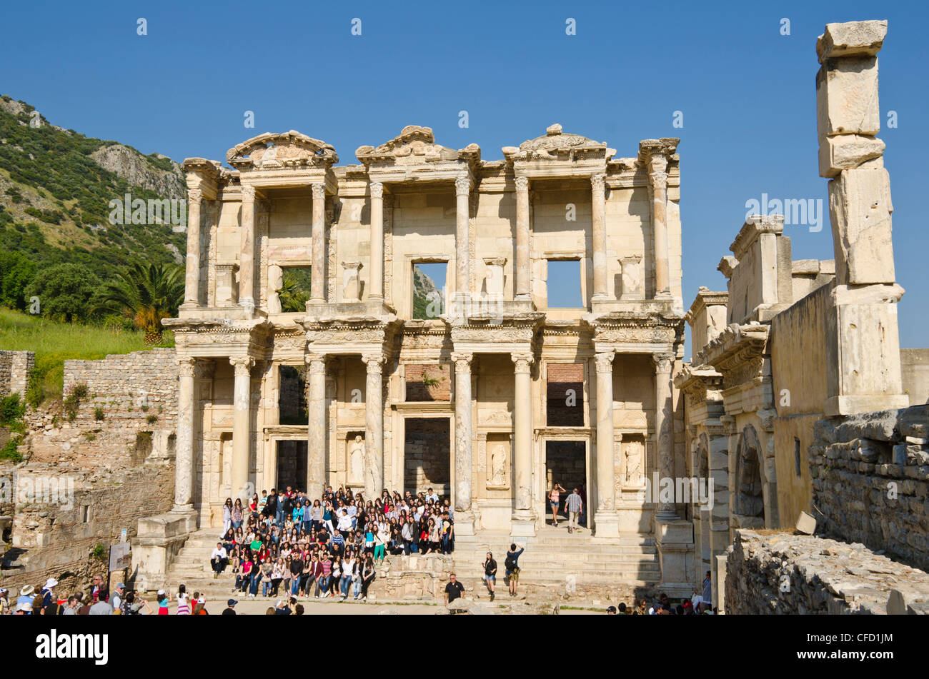 Ancient ephesus turkey tourist group hi-res stock photography and ...