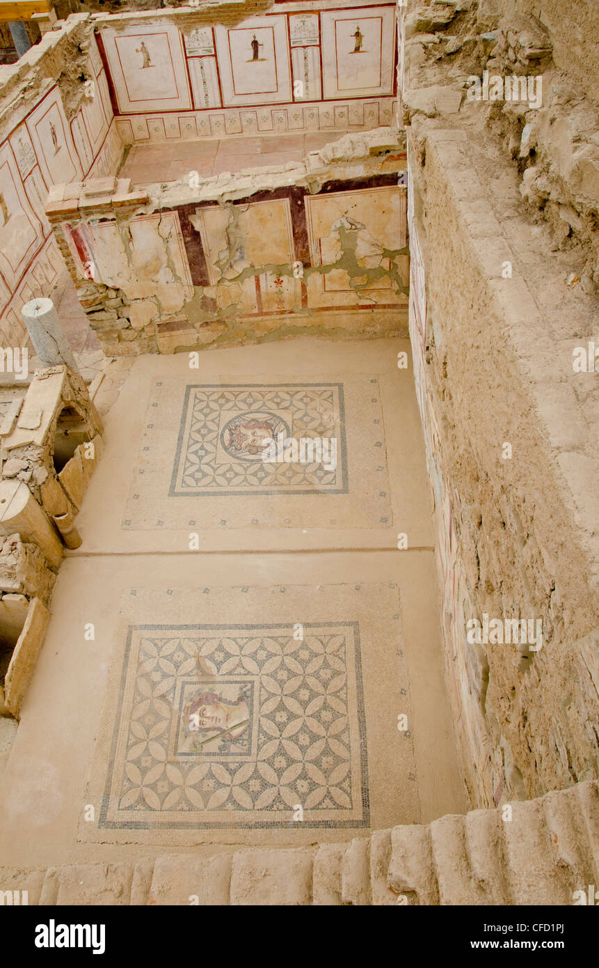 Ancient greek designs hi-res stock photography and images - Alamy