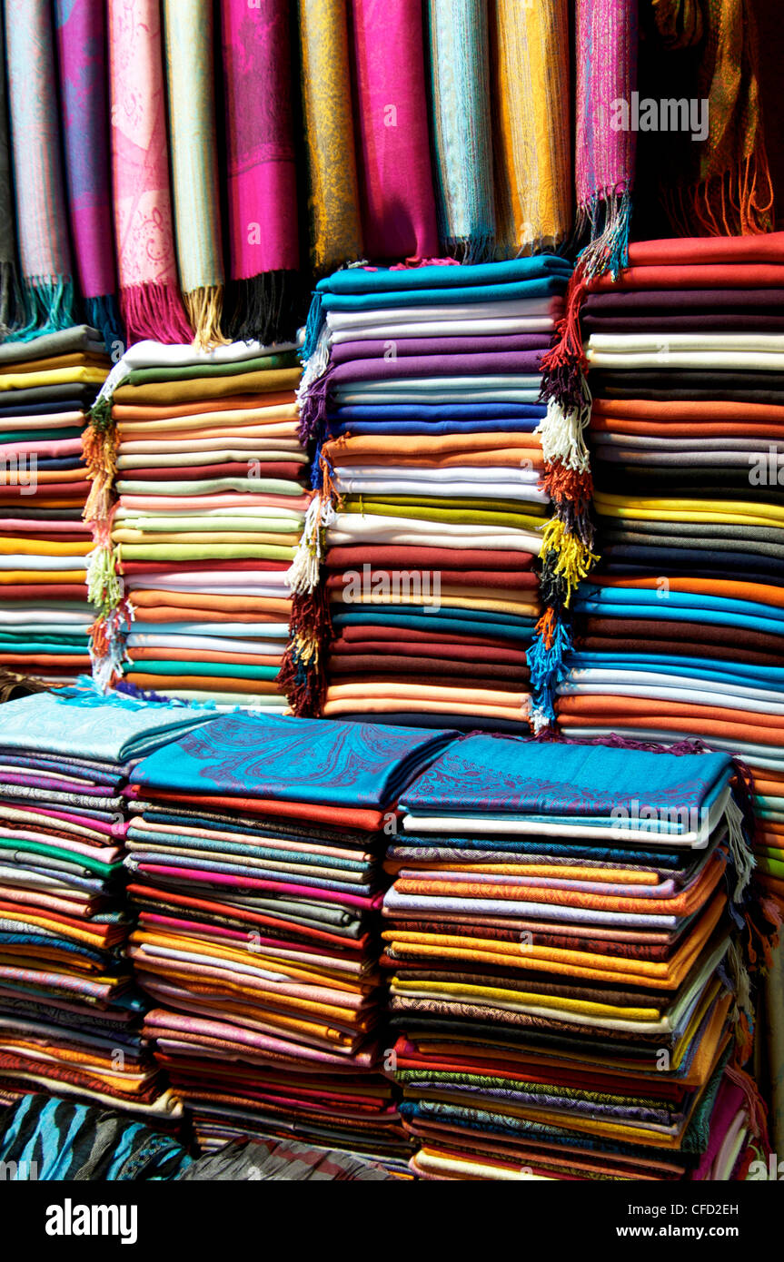 Clothing Market Istanbul Turkey Stock Photos & Clothing Market Istanbul ...
