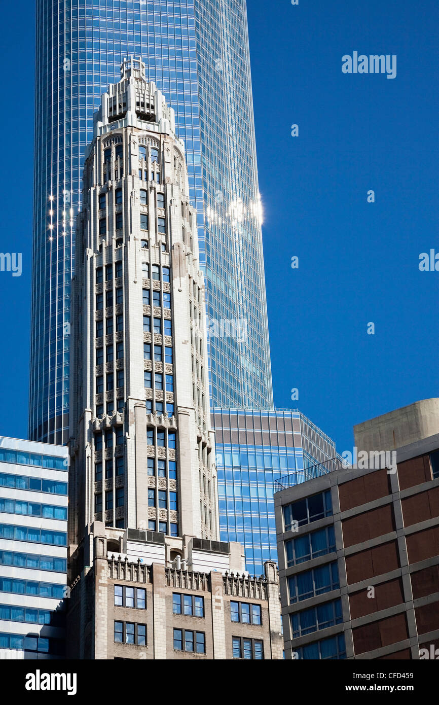 Lincoln Tower (75 E. Wacker Drive) and Trump International Hotel and ...