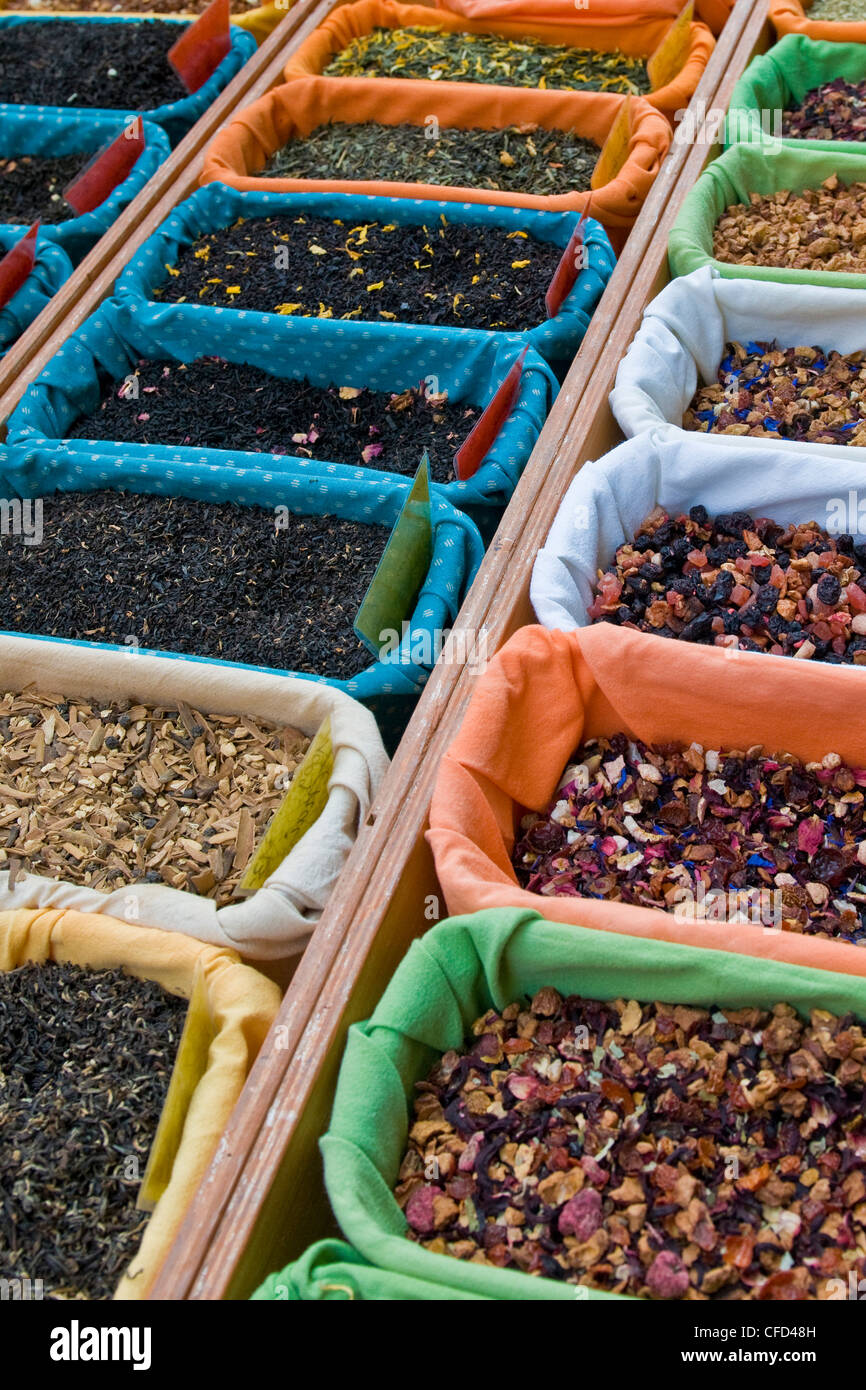 Saffron spice box hi-res stock photography and images - Alamy