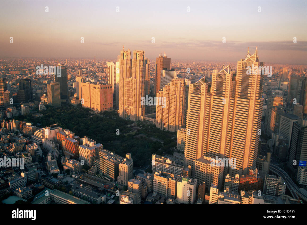 Tokyo gas buildings hi-res stock photography and images - Alamy