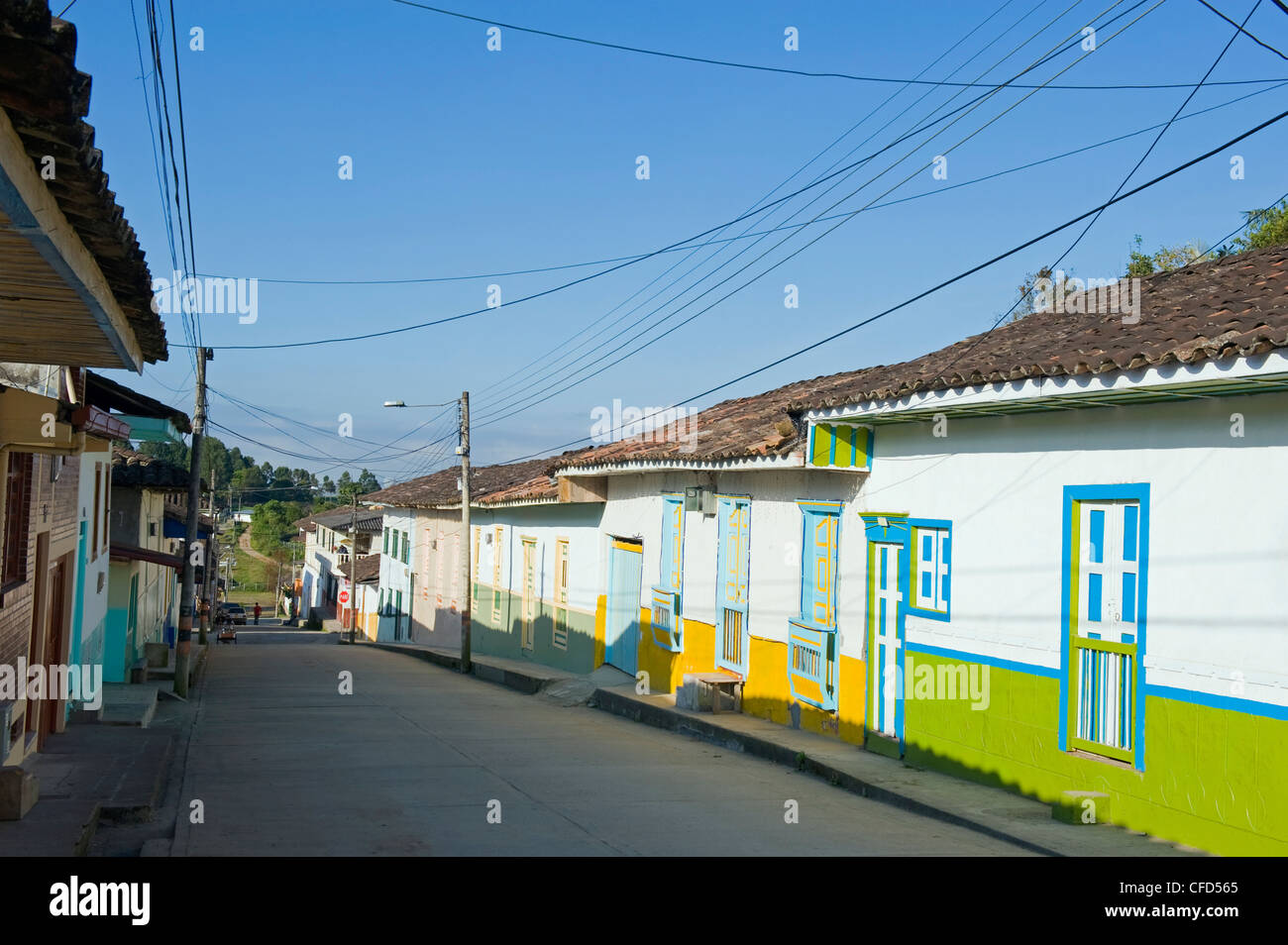 Colorful houses colombia hi-res stock photography and images - Alamy