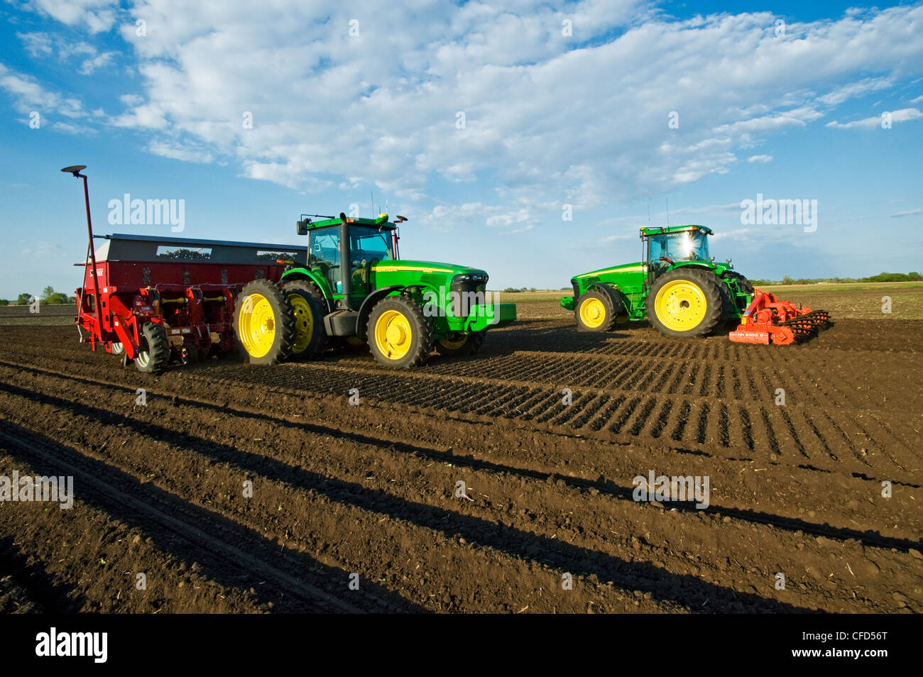 Prepping dirt hi-res stock photography and images - Alamy