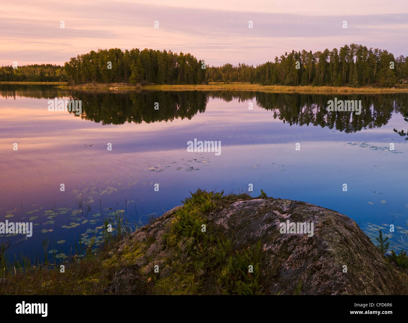 Isabel Lake, near Kenora, Northwestern Ontario, Canada Stock Photo - Alamy