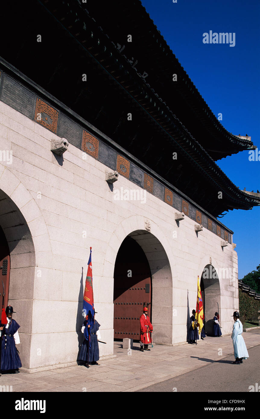 Korea, Seoul, Gyeongbokgung Palace, Gwanghwamun, Main Gate Stock Photo ...