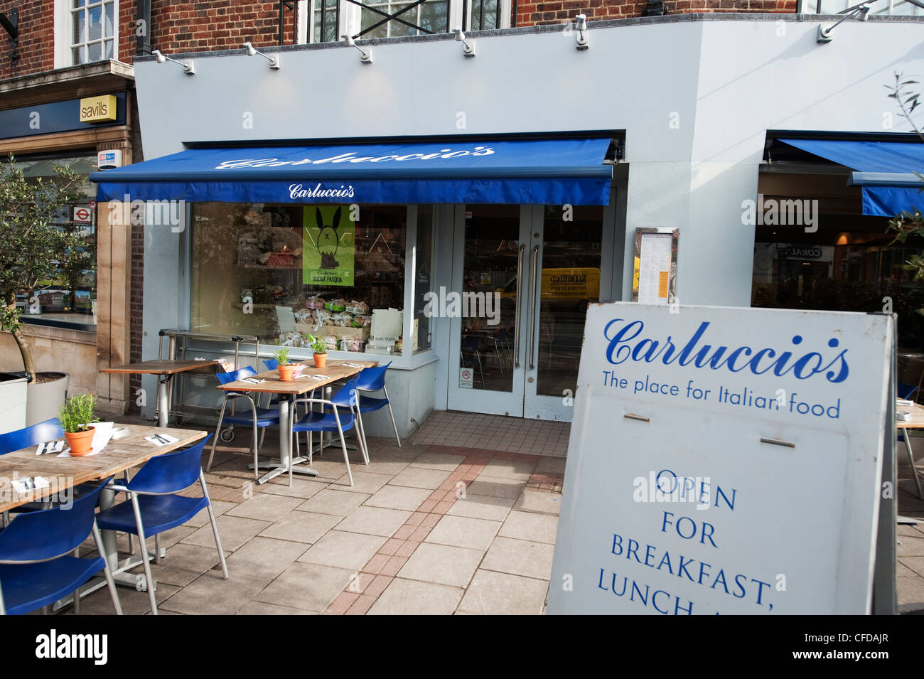 Carluccios Restaurant in Esher High Street, Surrey Stock Photo - Alamy