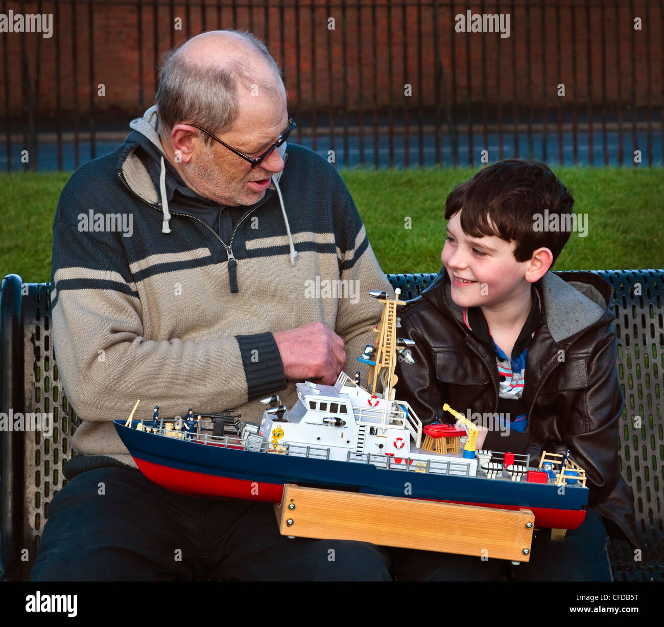 Vintage toy boats hi-res stock photography and images - Alamy