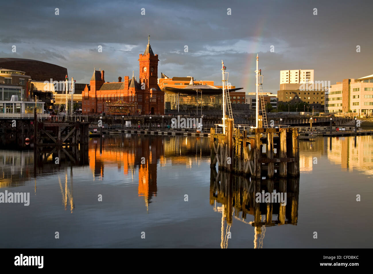Cardiff bay hi-res stock photography and images - Alamy